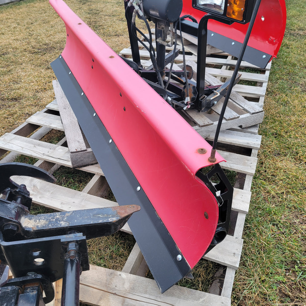 Used WESTERN® Suburbanite 6'8" Poly Straight Blade Snowplow (P-U2310 ...